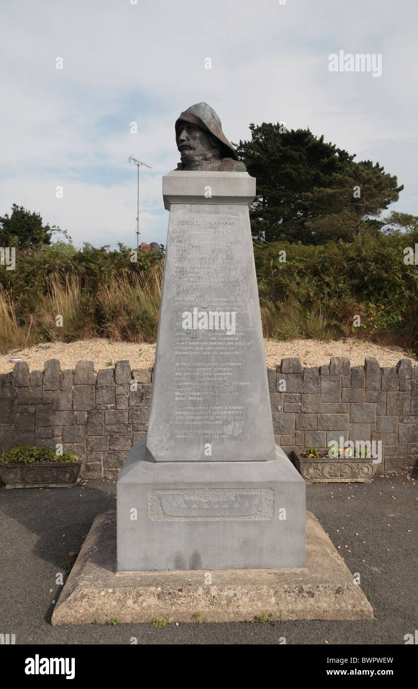 Memorial to the crewmen of the Rosslare Fort Lifeboat "James Stevens ...