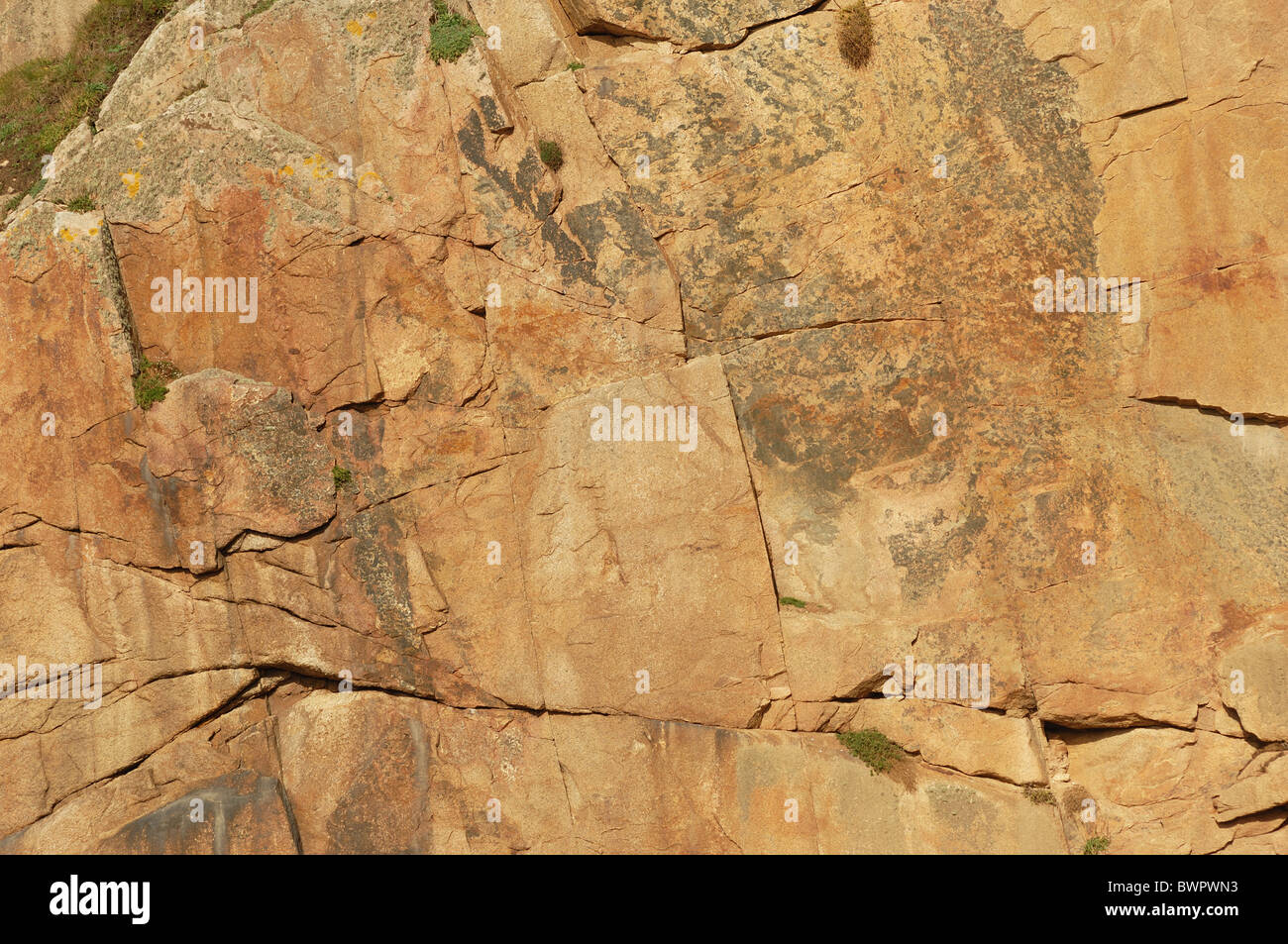 Metamorphic rock cliff hi-res stock photography and images - Alamy