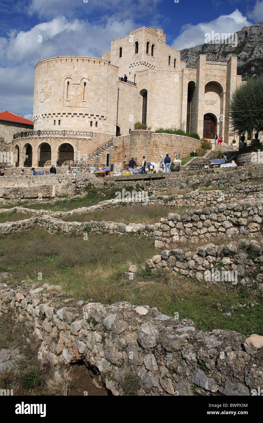 Stone walls of kruja castle hi-res stock photography and images - Alamy