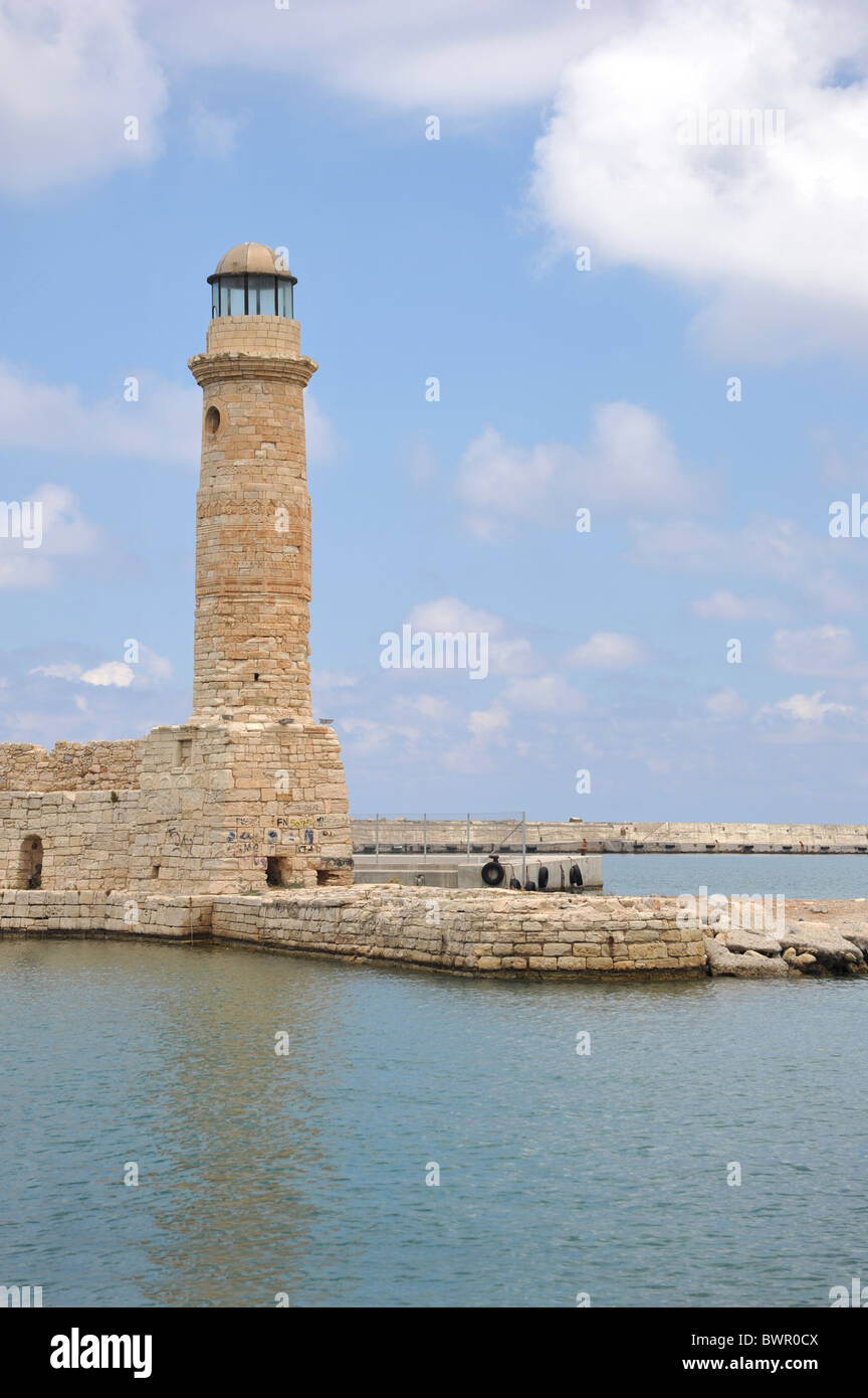Old harbour lighthouse at the Venetian harbour in Rethymnon, Crete ...