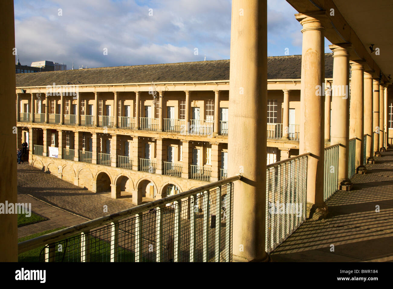 Piece hall halifax balconies hi-res stock photography and images - Alamy