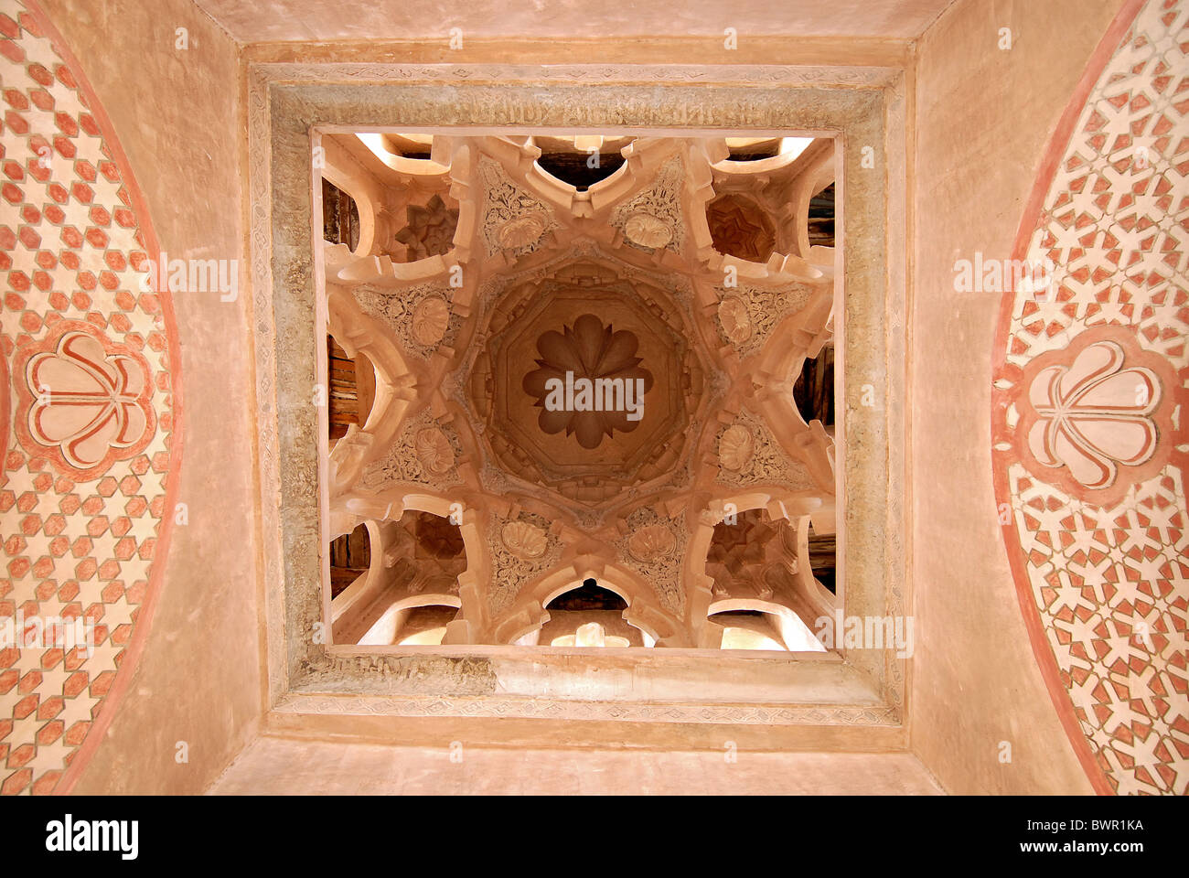 Architecture Arab Marrakech Morocco Africa ceiling frescos Islam ...