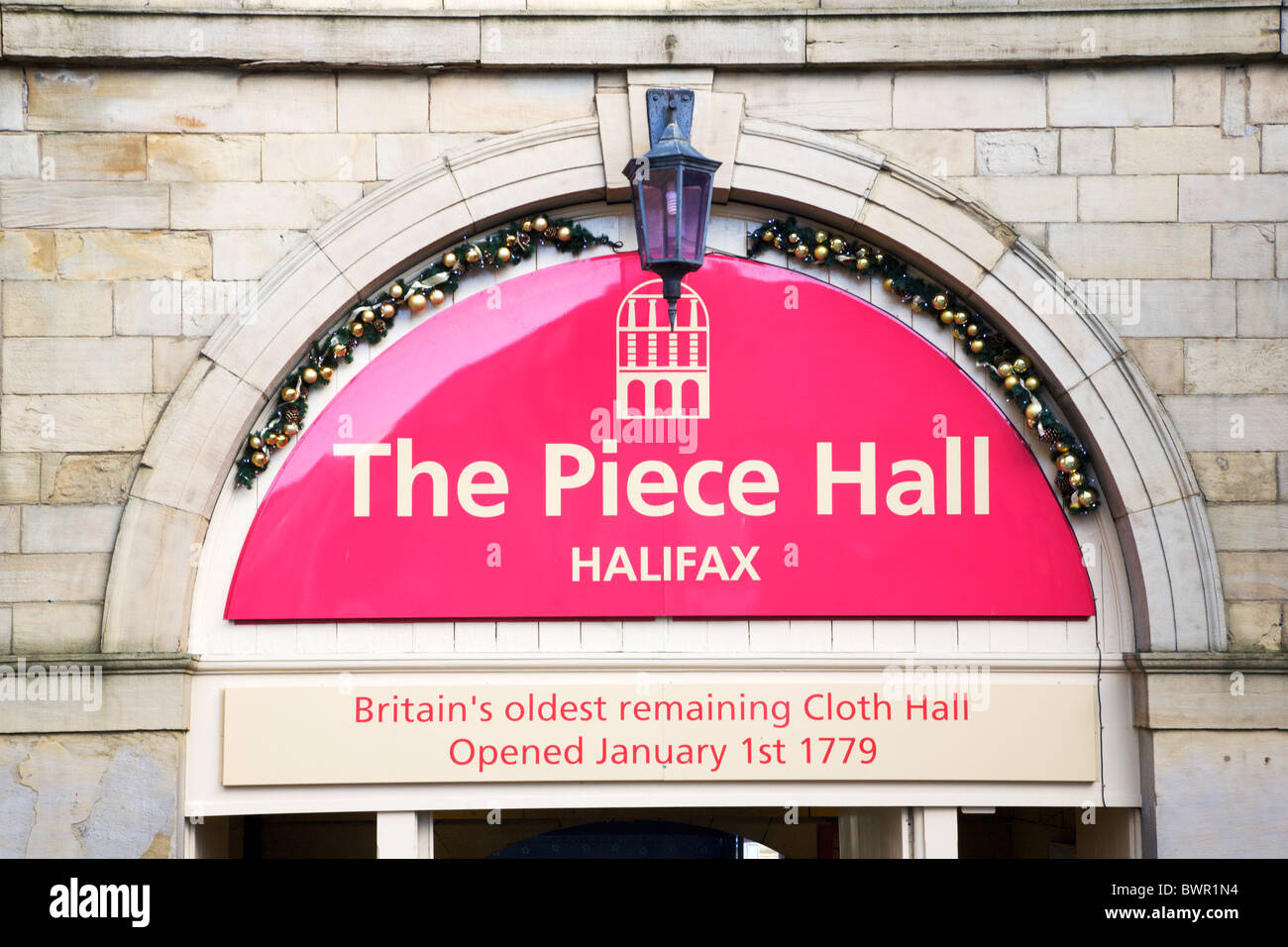 Entrance cloth hall hi-res stock photography and images - Alamy