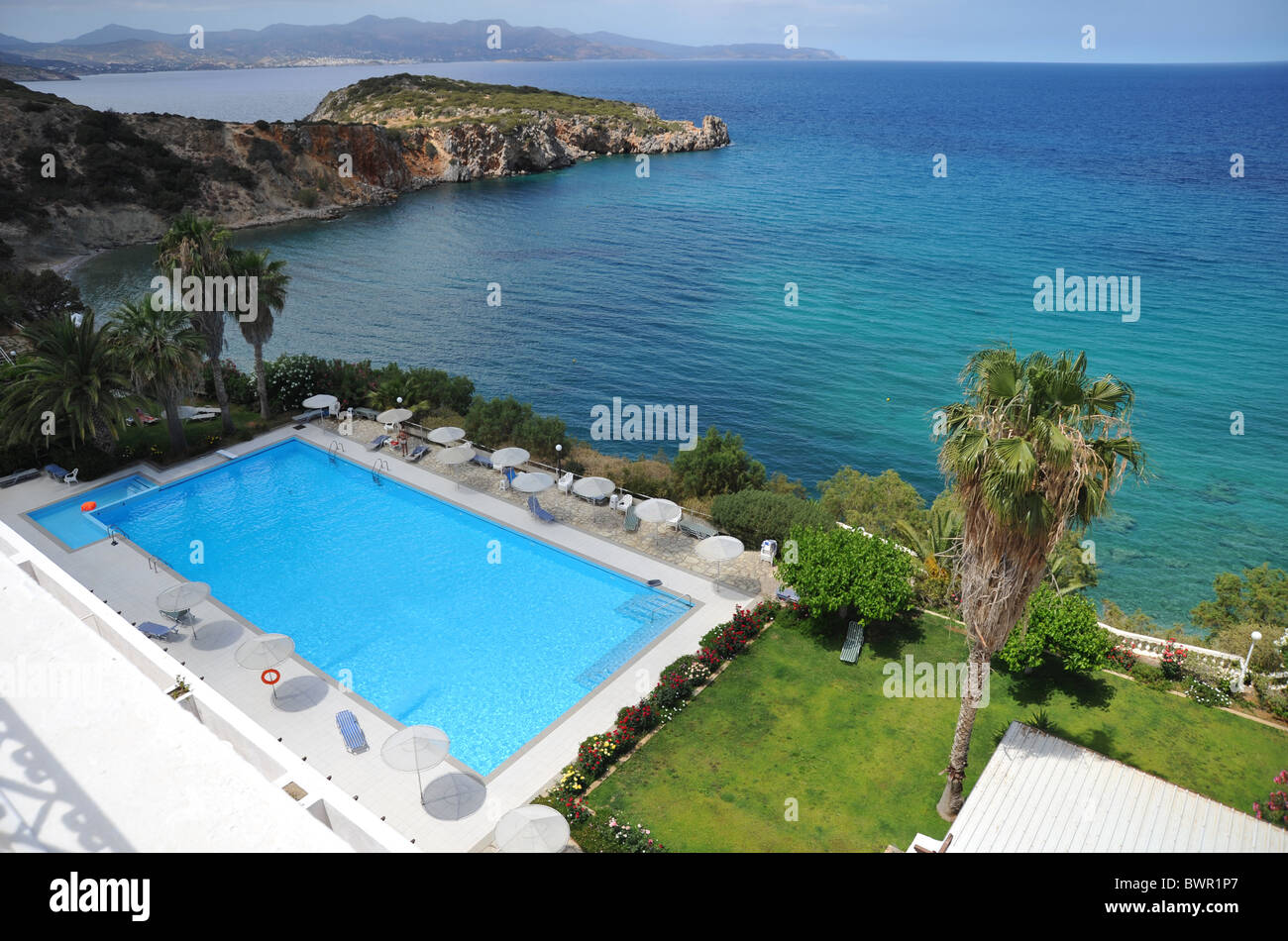 Cliff side swimming pool on the north Crete coast, Greece Stock Photo ...