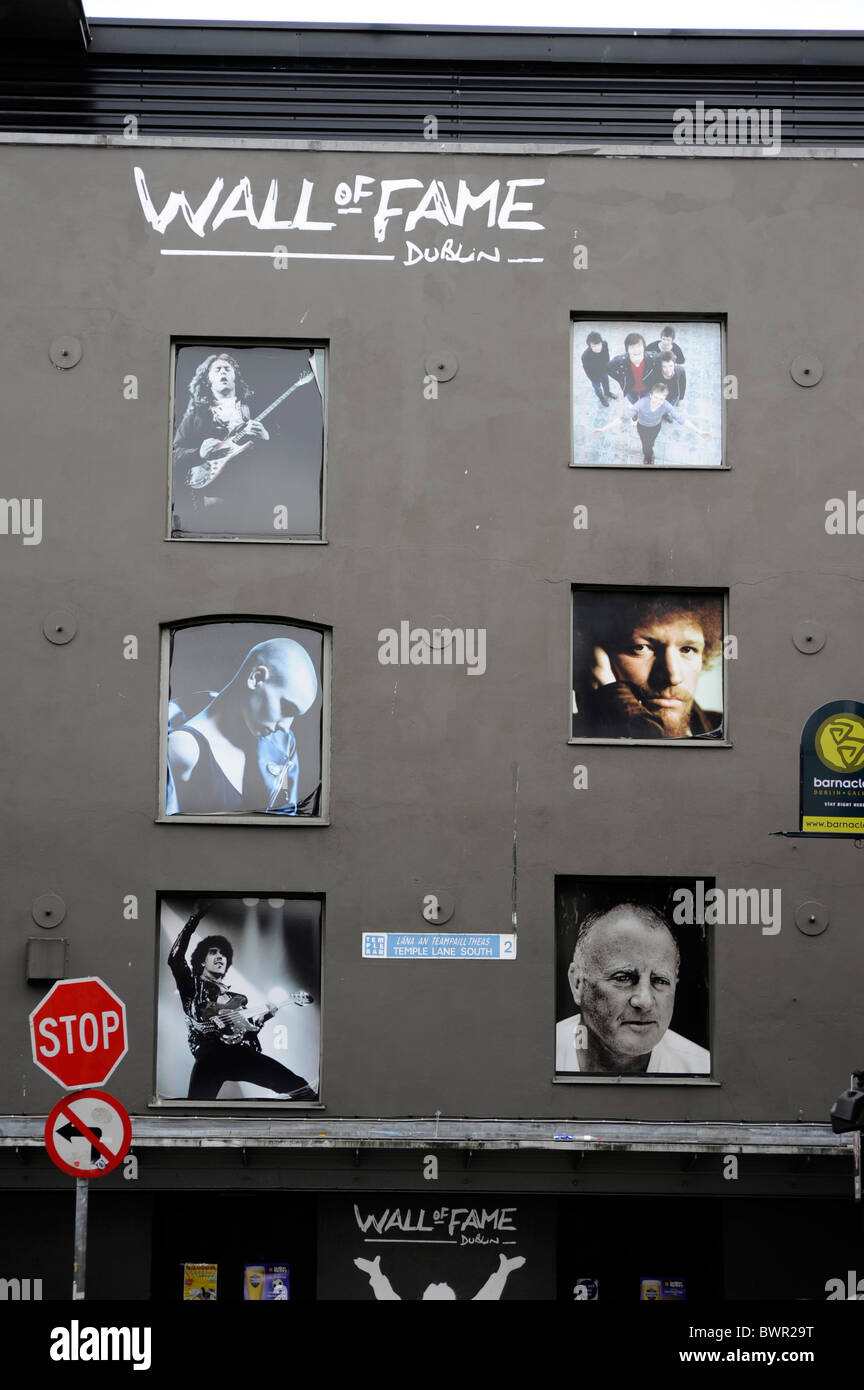 Wall of fame sign hi-res stock photography and images - Alamy