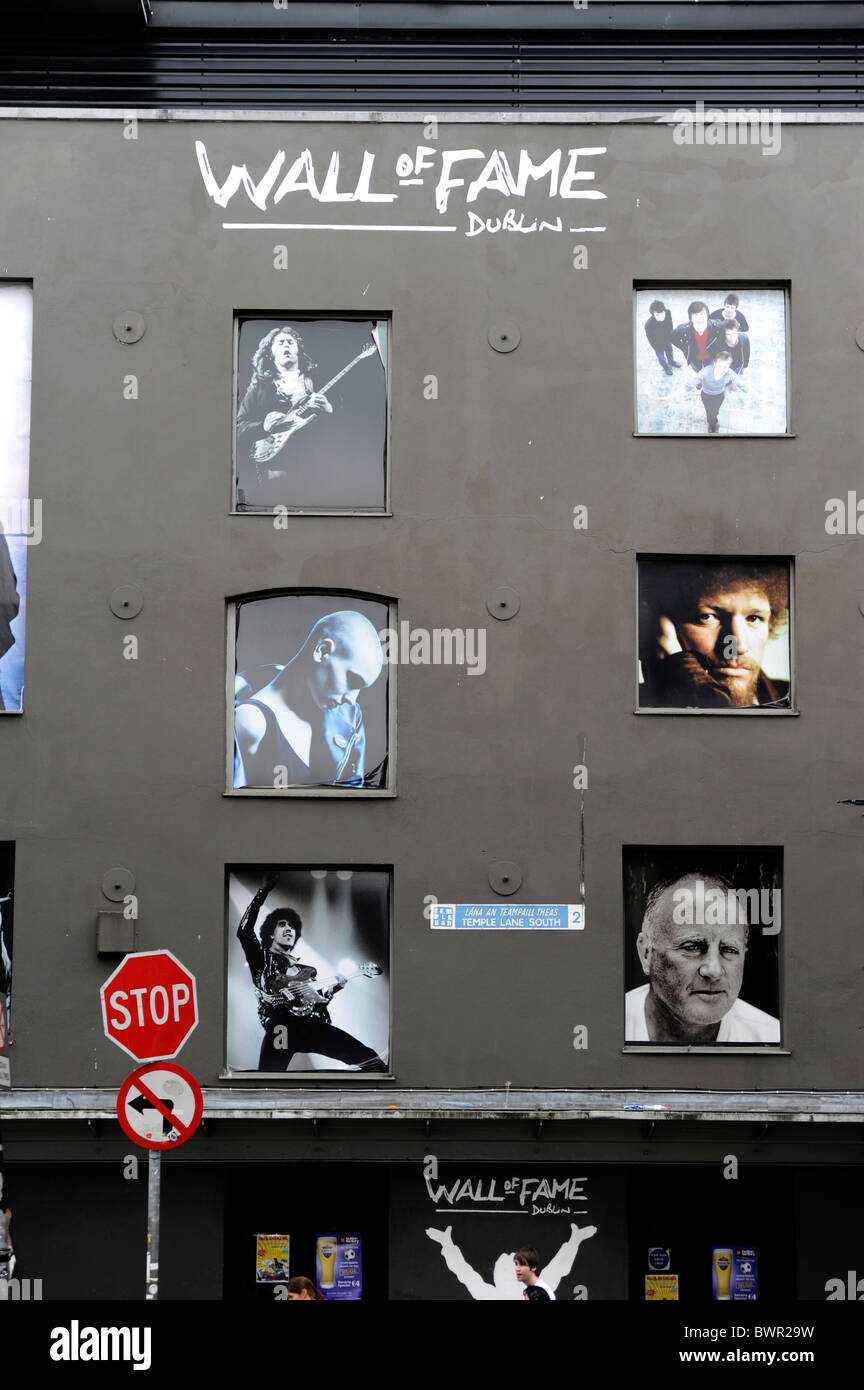 Wall of fame sign hi-res stock photography and images - Alamy