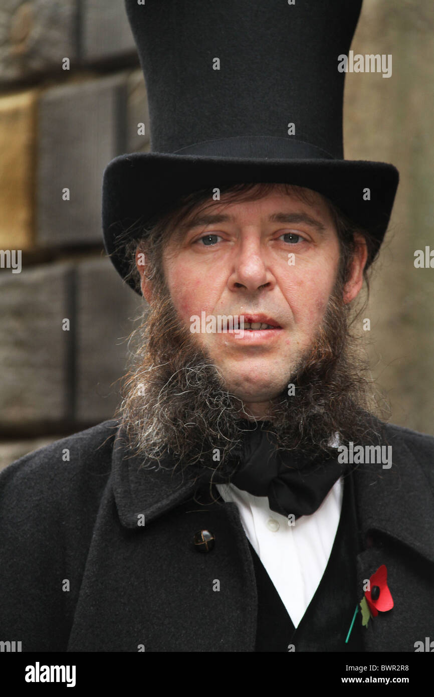 Man in victorian clothes hi-res stock photography and images - Alamy