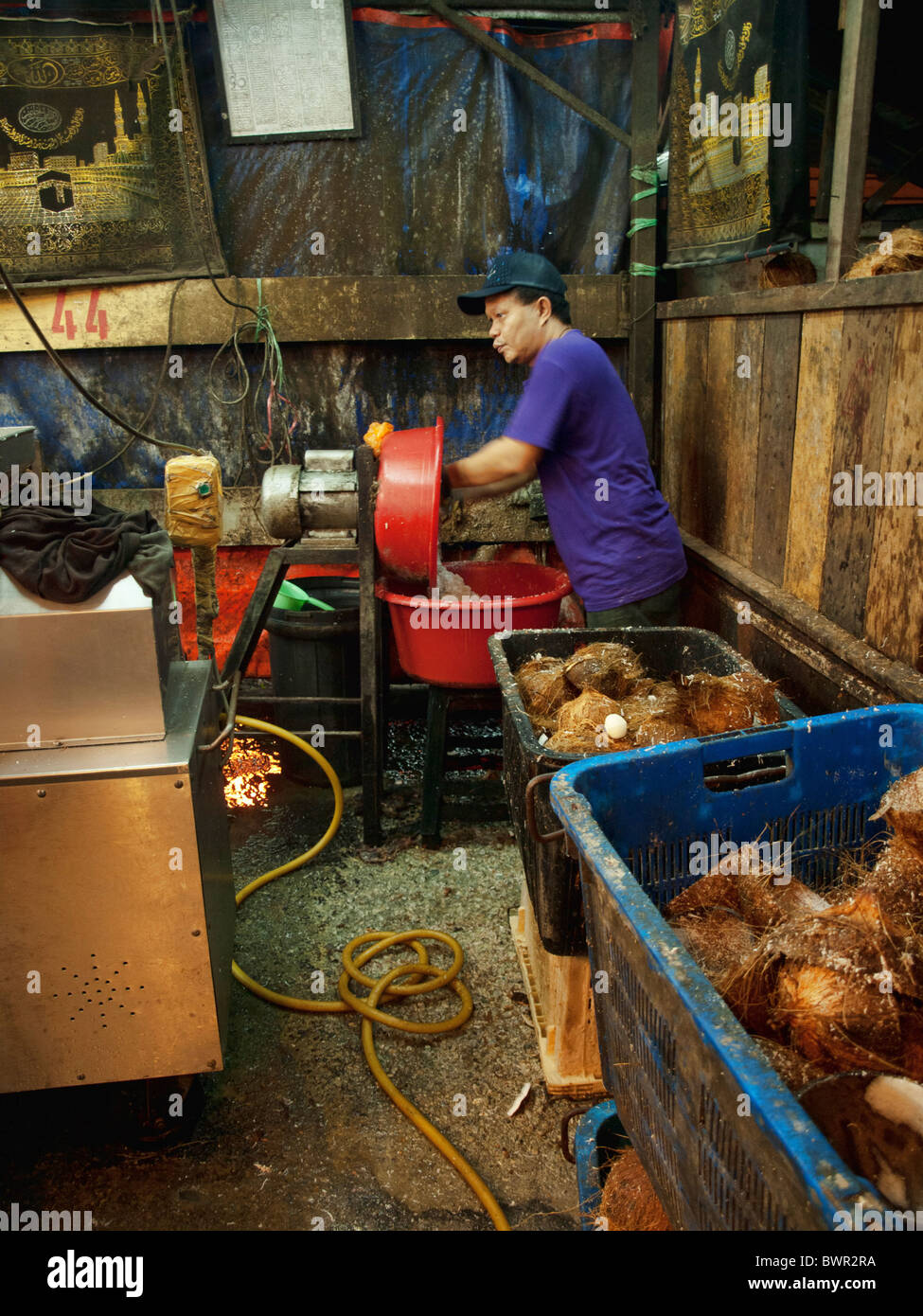 Coconut waste hi-res stock photography and images - Alamy