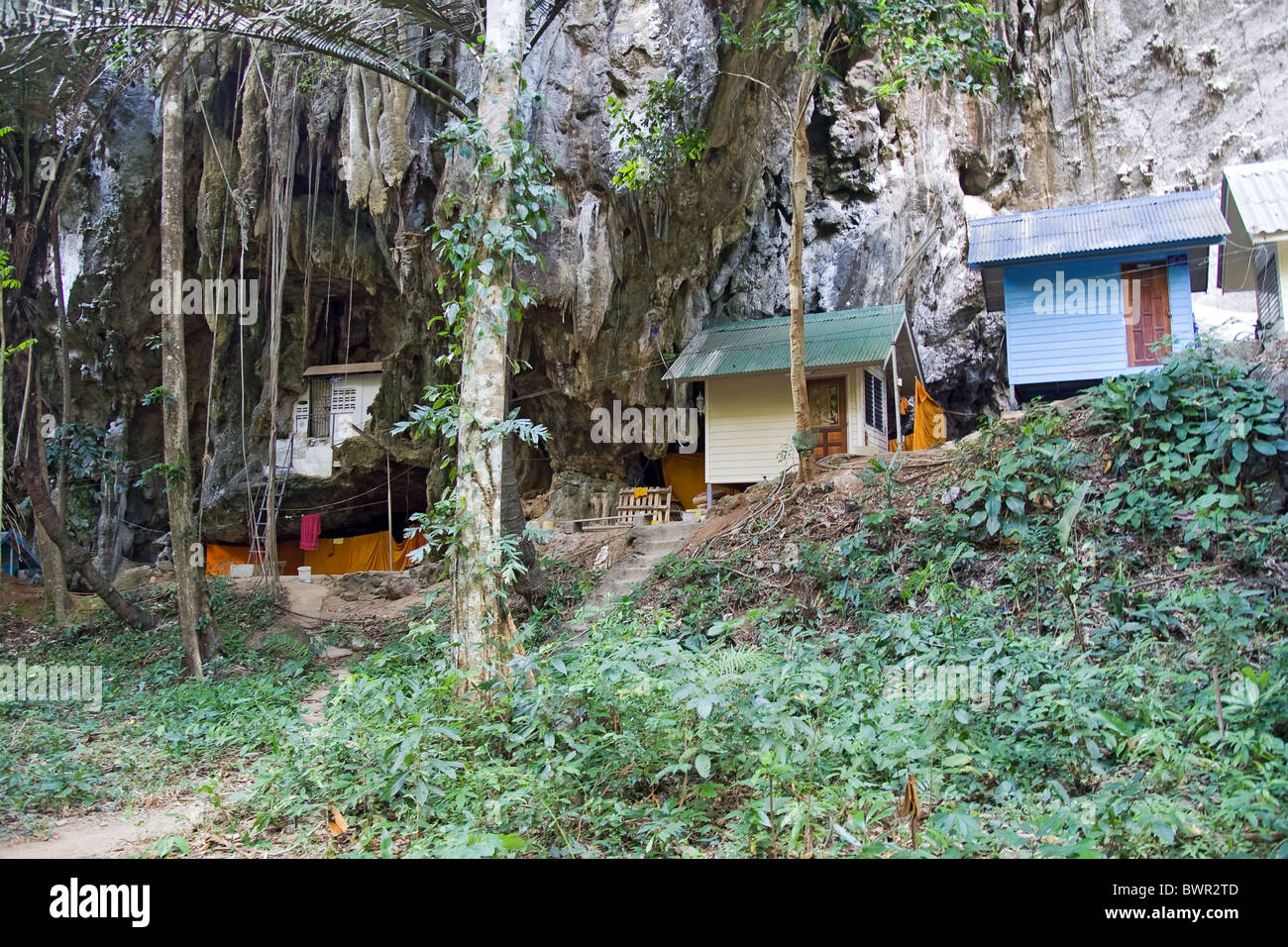 Monk home hi-res stock photography and images - Alamy