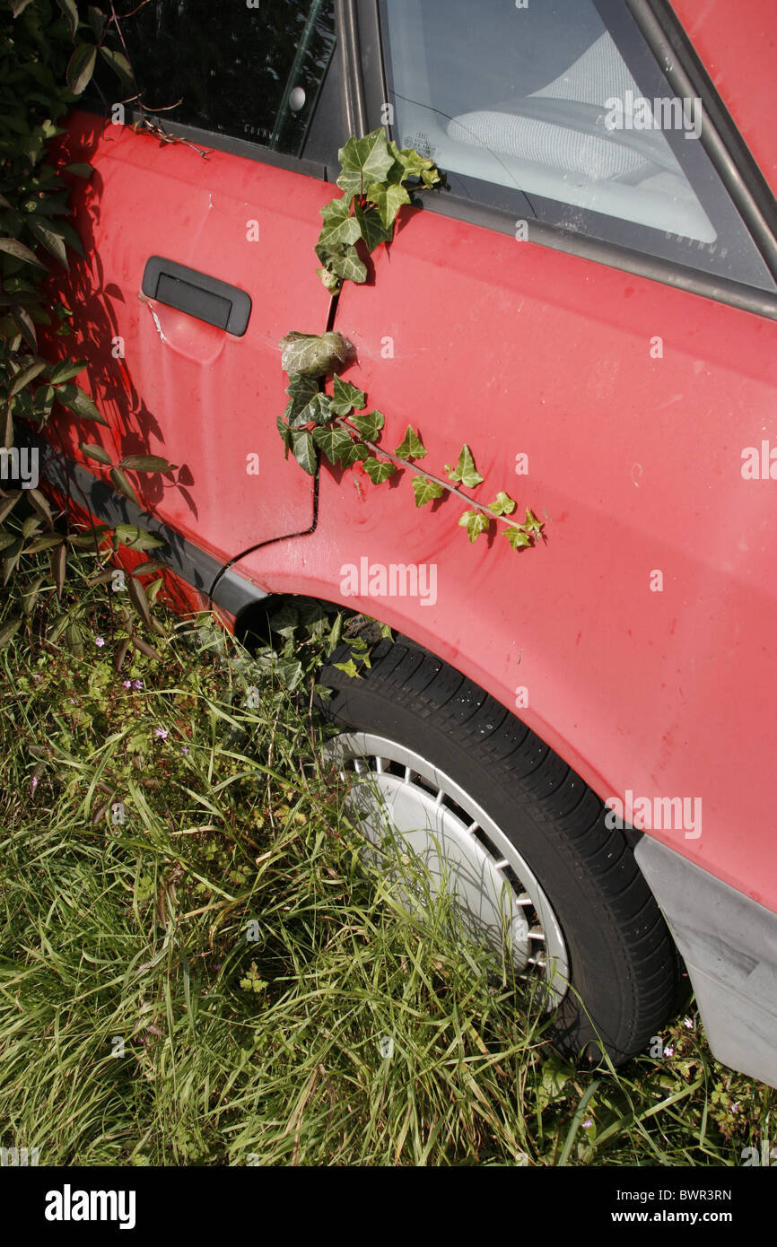 Decaying car wheel hi-res stock photography and images - Alamy