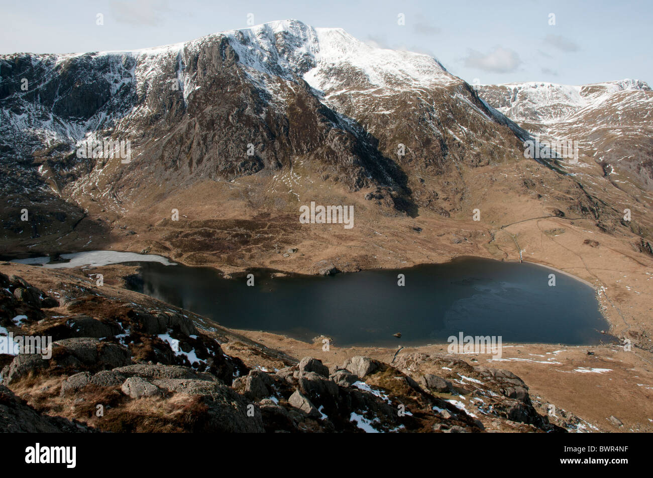 Llyn Idwal and Y Garn, Ogwen valley Stock Photo - Alamy