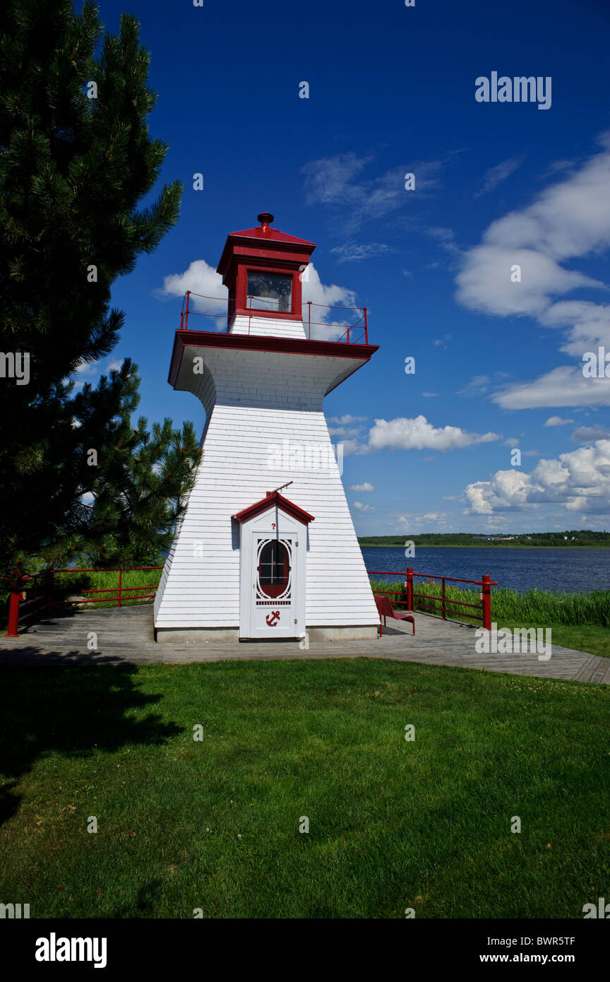 ritchie wharf lighthouse miramichi river Stock Photo - Alamy