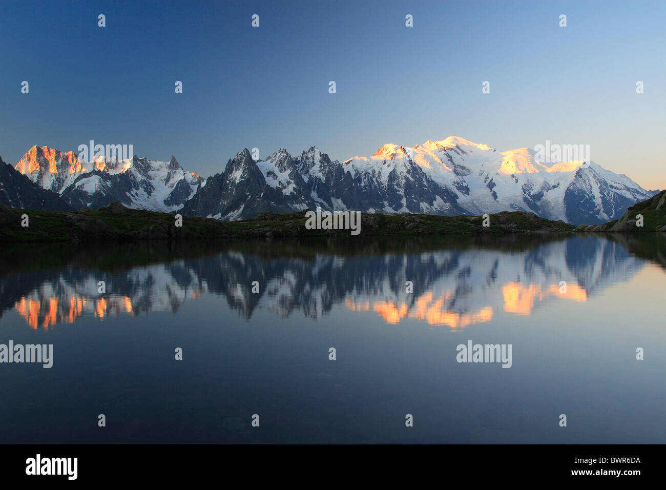 Aguille de midi hi-res stock photography and images - Alamy