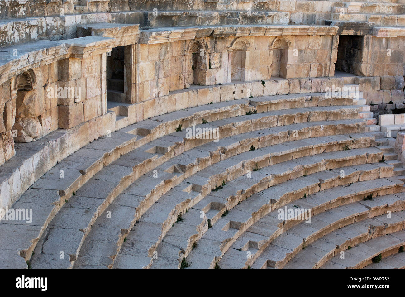 Boulders shore sea hi-res stock photography and images - Alamy