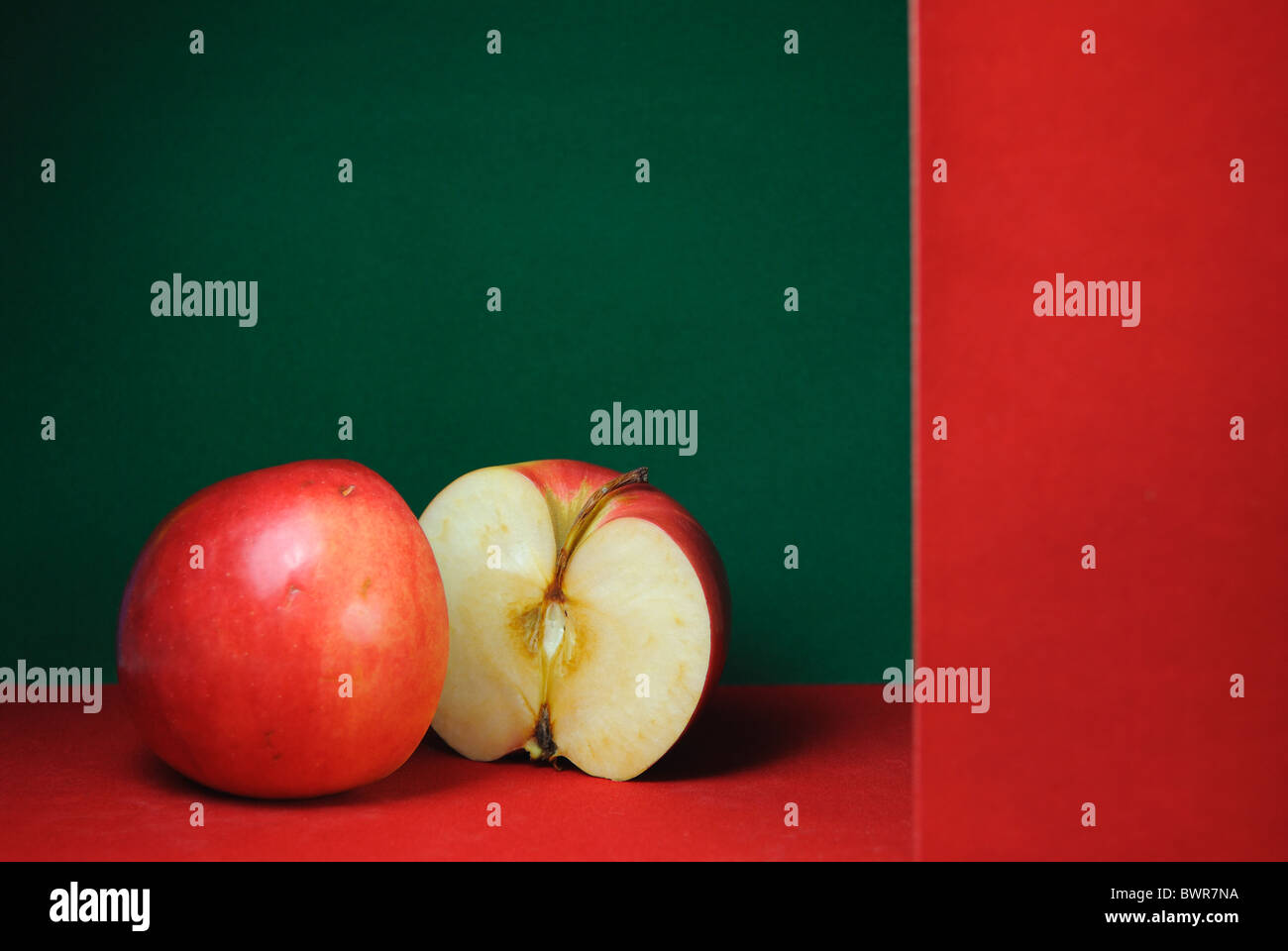 Apple stem cross section hi-res stock photography and images - Alamy
