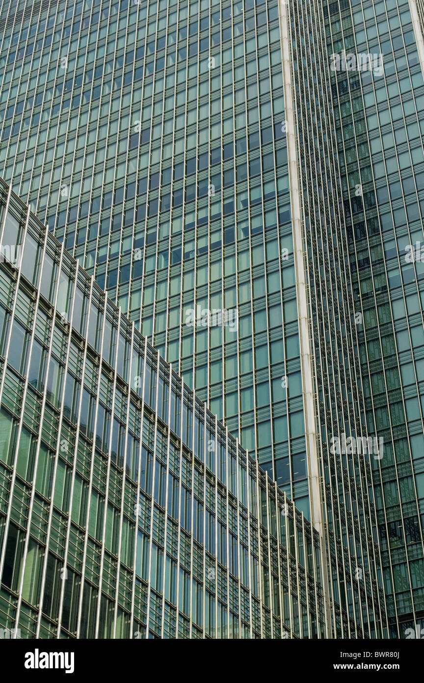 Glass building windows hi-res stock photography and images - Alamy