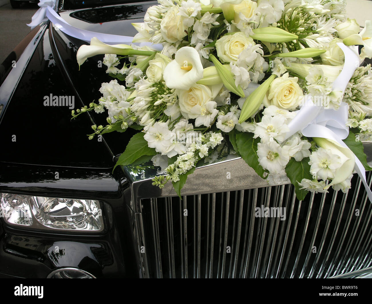 Rolls royce wedding hi-res stock photography and images - Alamy