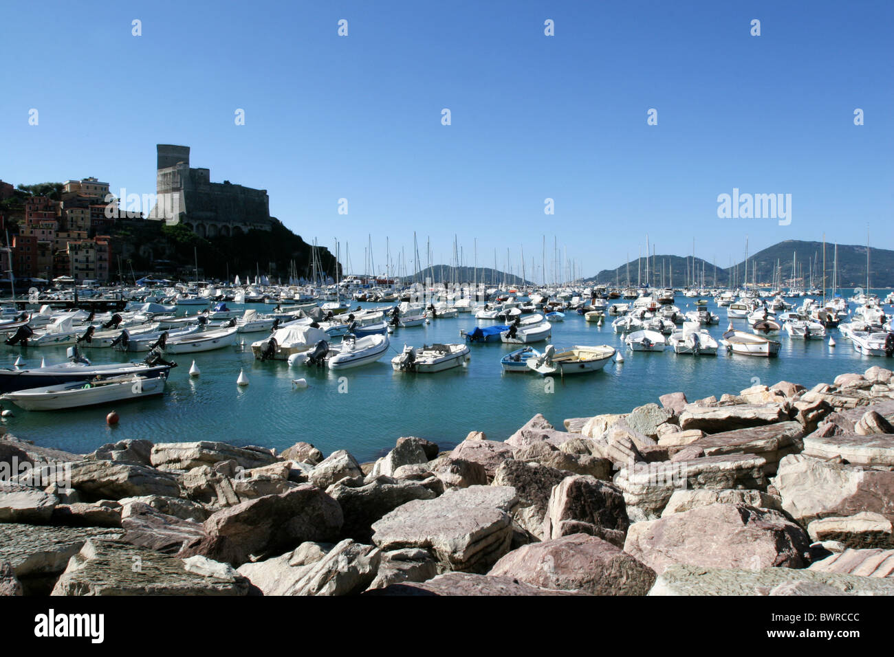 Boats lerici ligury italy hi-res stock photography and images - Alamy