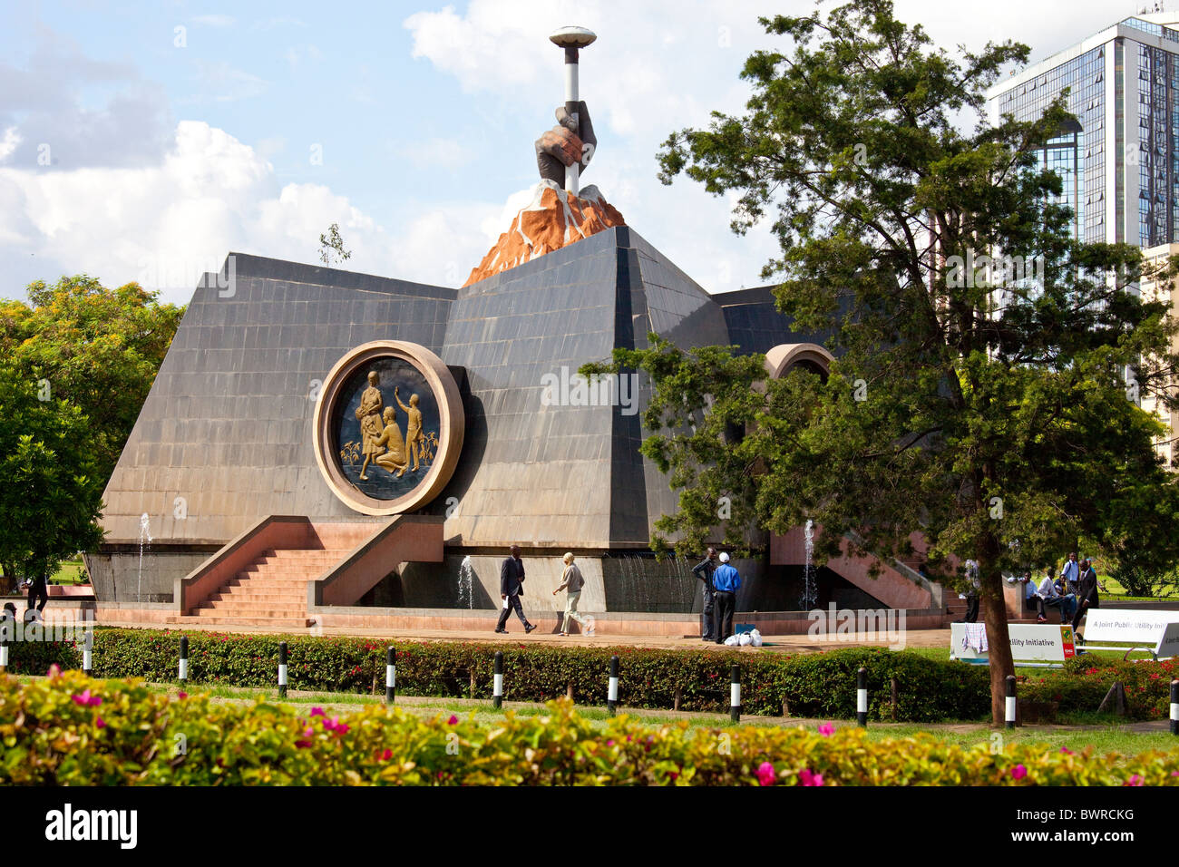 Nyayo Monument in Uhuru Park, Nairobi, Kenya Stock Photo - Alamy