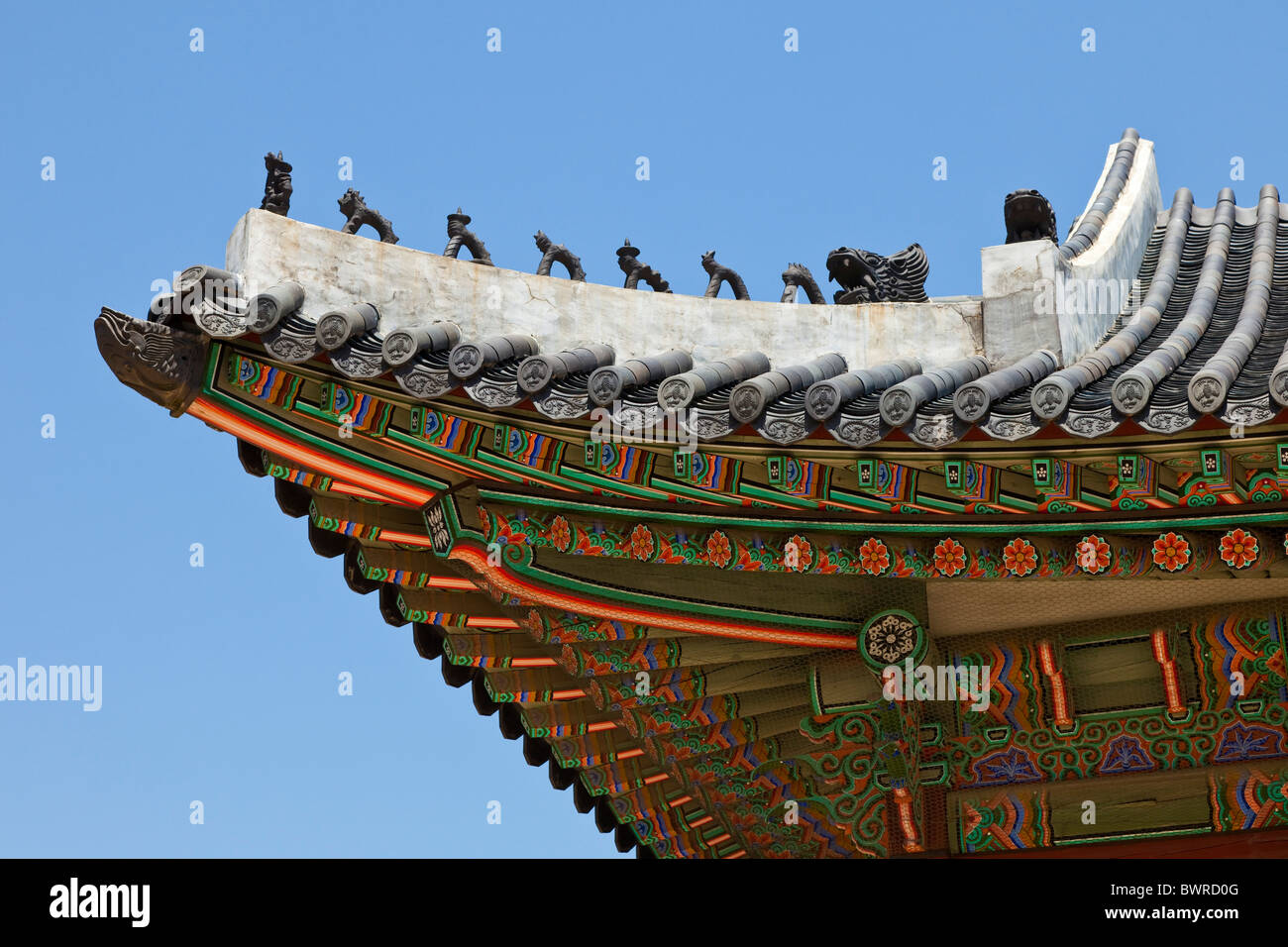 Roof detail of Gangnyeongjeon, the king's living area, in Gyeongbokgung ...