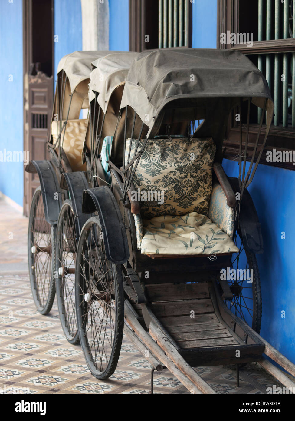 Cheong Fatt Tze blue mansion Stock Photo - Alamy