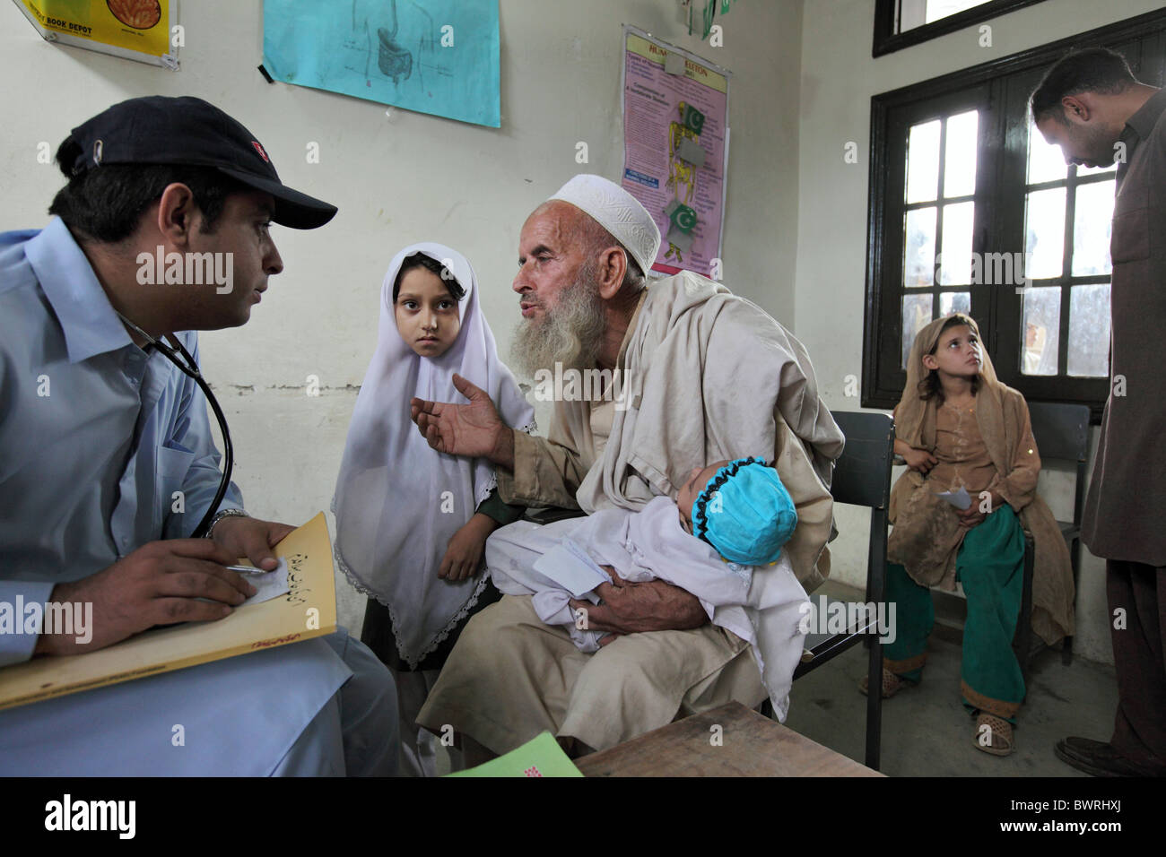 School girls pakistan hi-res stock photography and images - Alamy