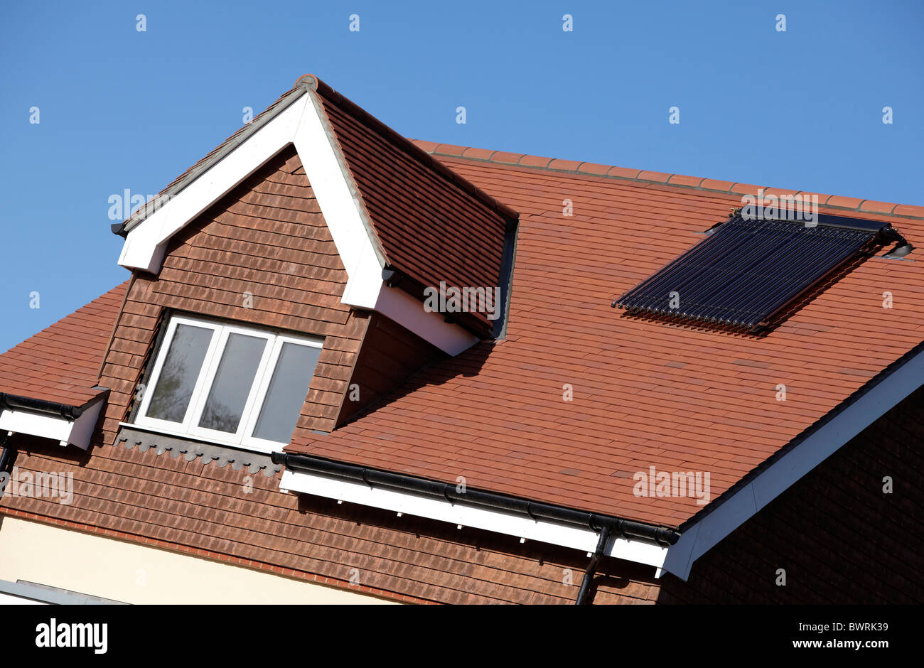 Solar panel new build house hi-res stock photography and images - Alamy