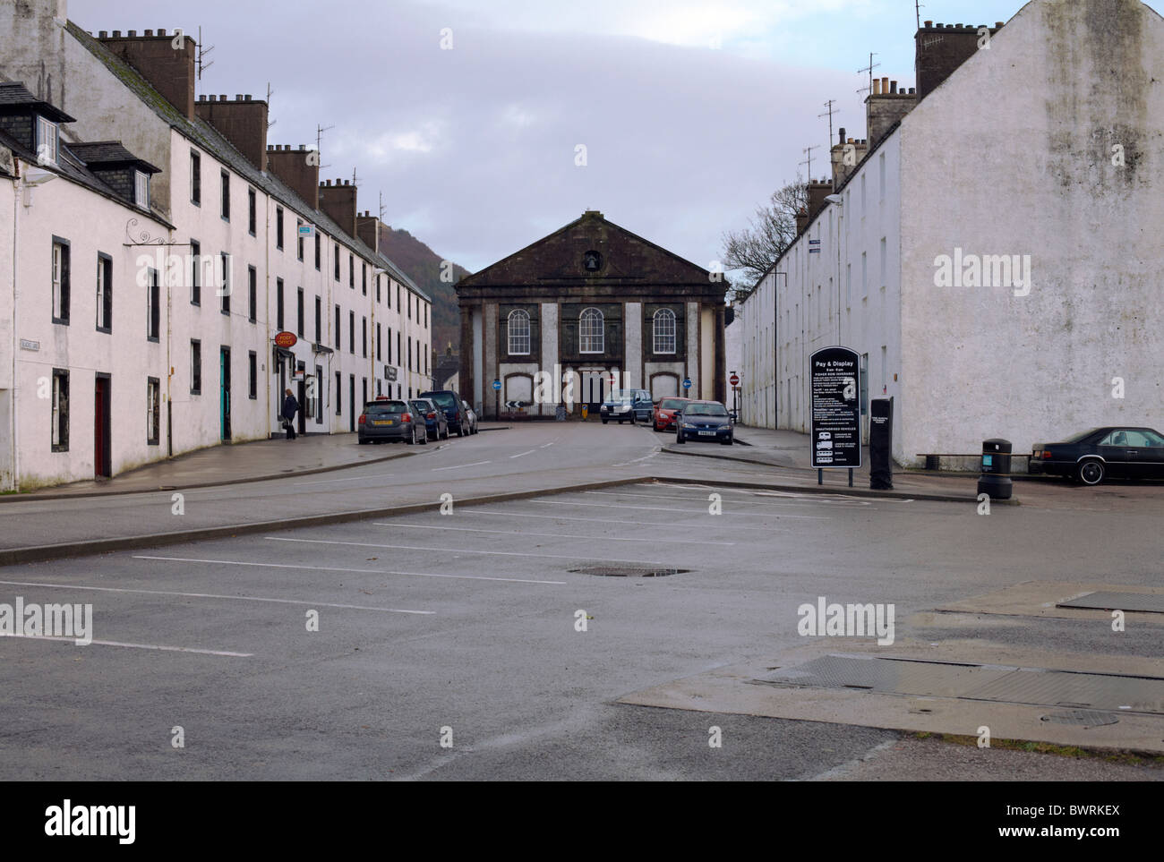 Church and Main Street at Inveraray, Scotland Stock Photo - Alamy