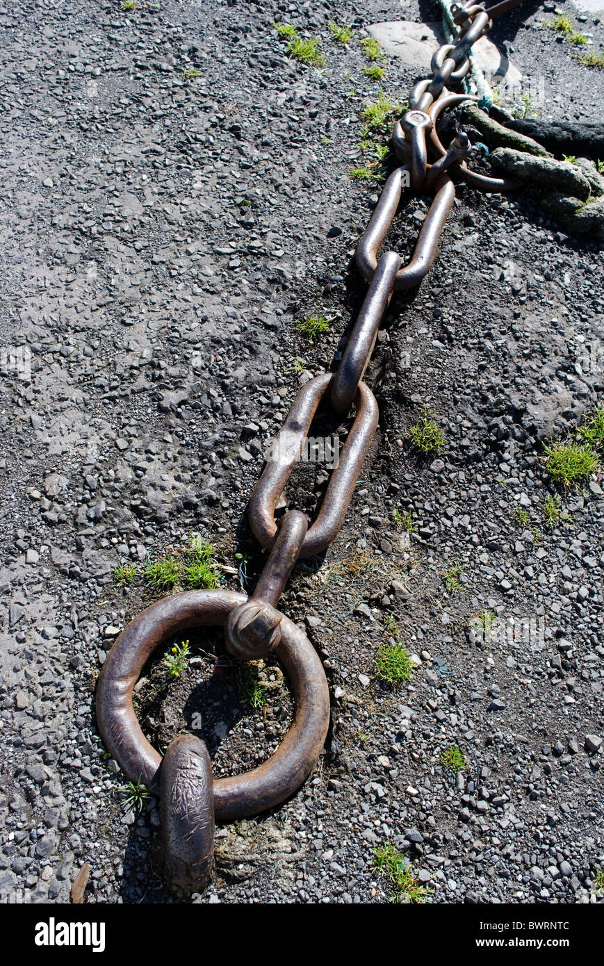 Mooring chain hi-res stock photography and images - Alamy