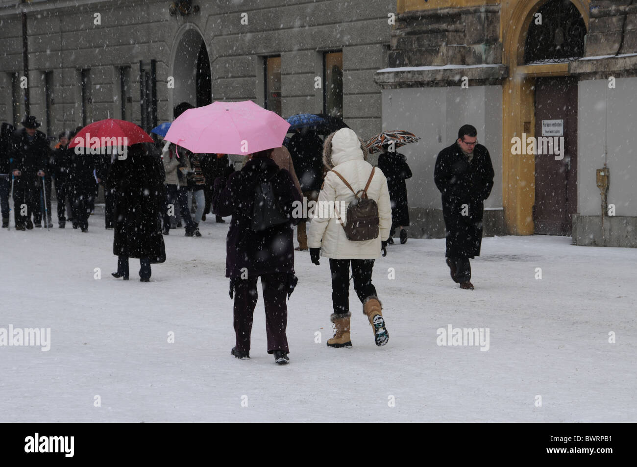 Snowfall in munich hi-res stock photography and images - Alamy