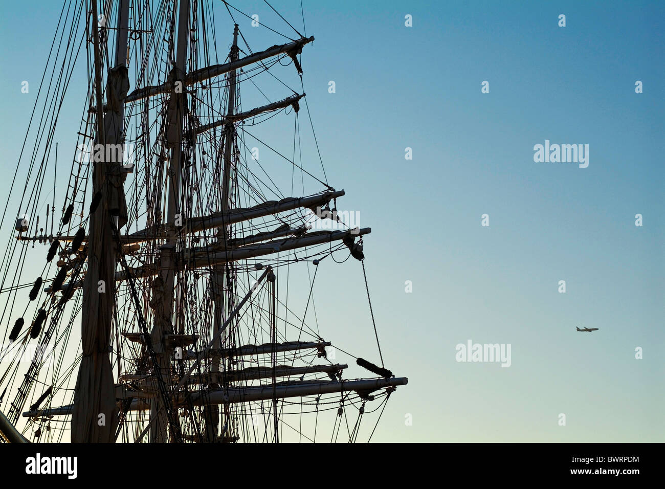 Airplane barque mast sky hi-res stock photography and images - Alamy