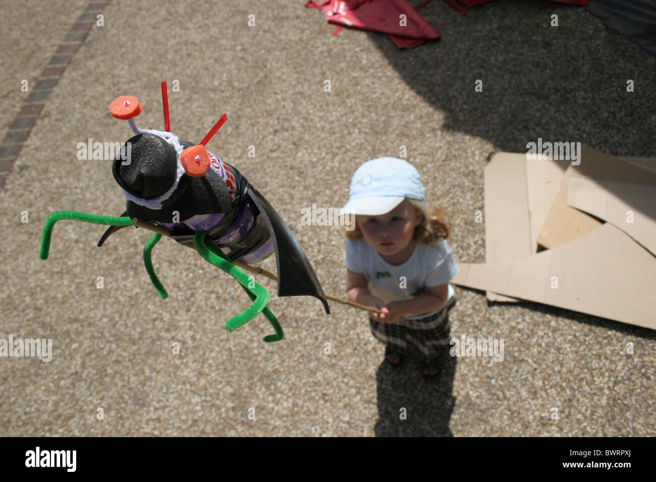 Child creating arts hi-res stock photography and images - Alamy