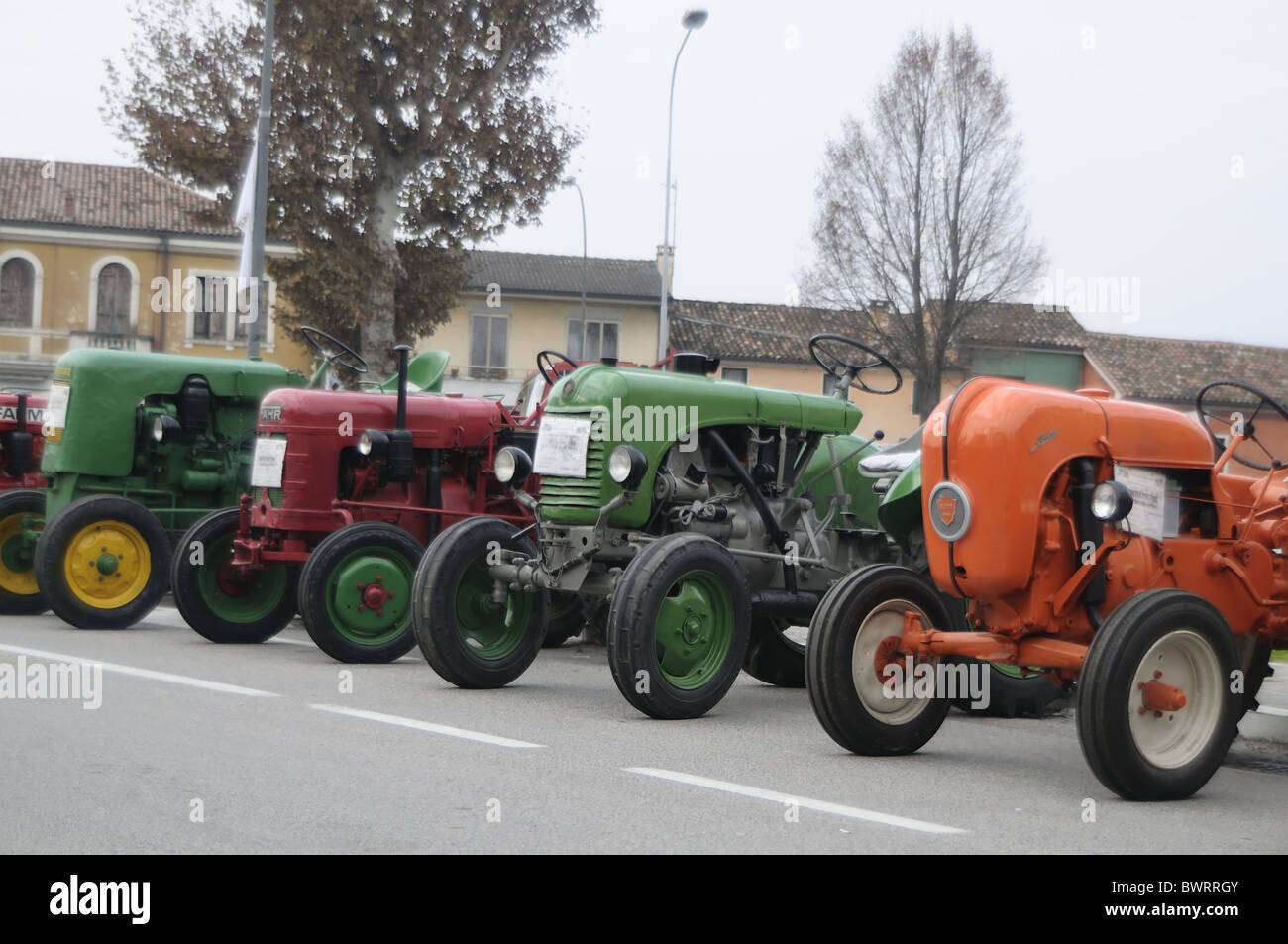 Tractors italy hi-res stock photography and images - Alamy