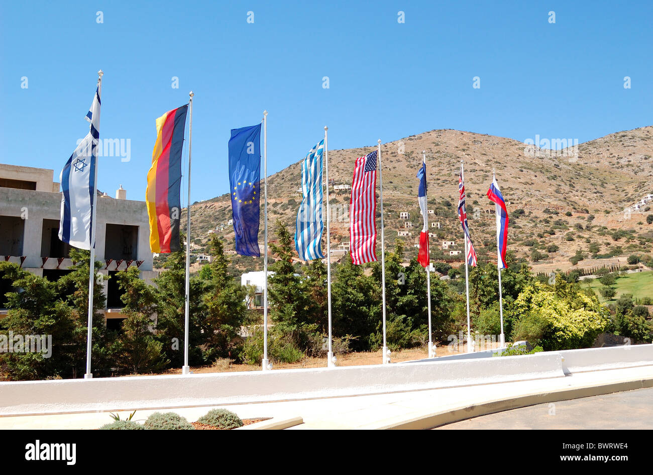 The building with flags of greece hi-res stock photography and images ...