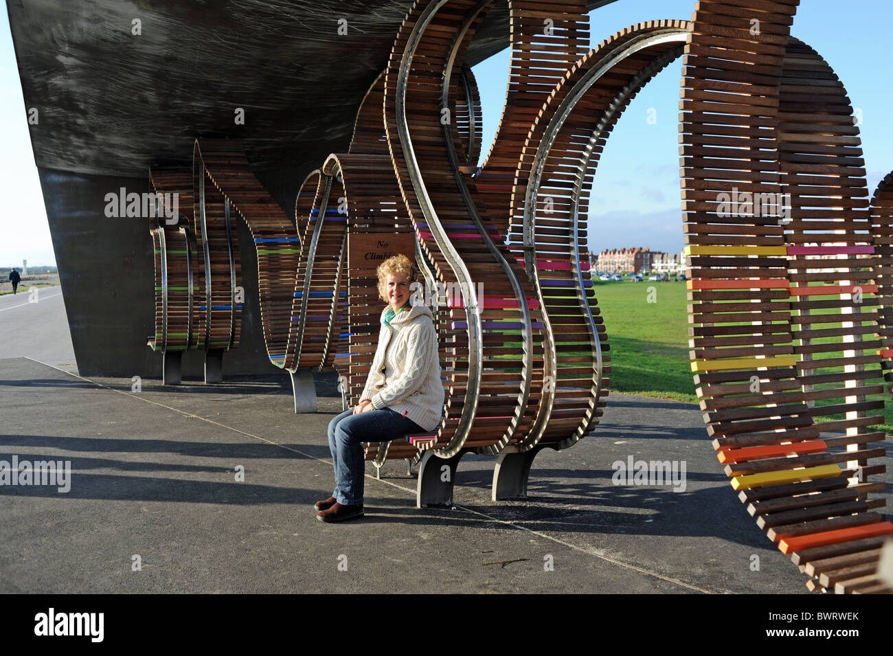 The new long bench that stretches and turns along Littlehampton ...