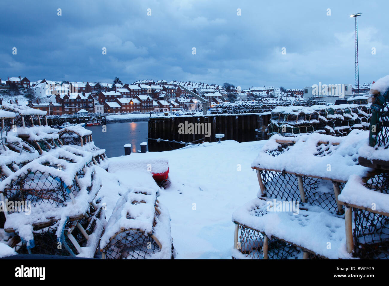 Whitby snow hi-res stock photography and images - Alamy