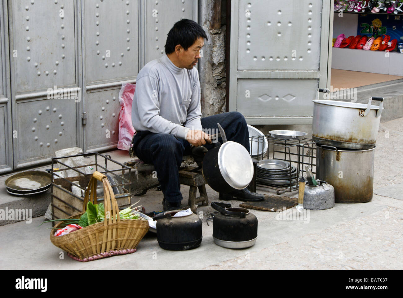 Culture china man hi-res stock photography and images - Alamy