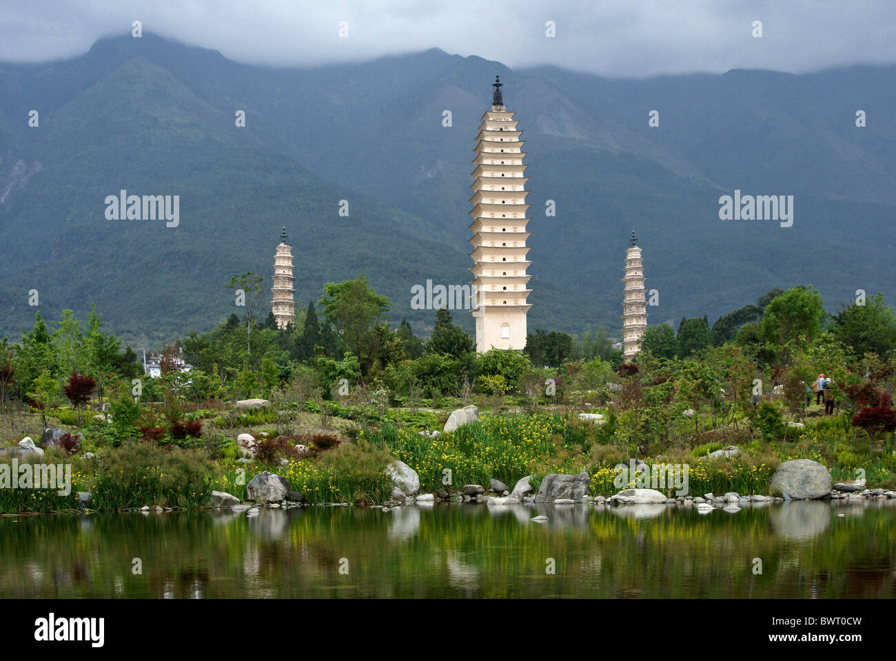 Three Pagodas of Dali, Yunnan, China Stock Photo - Alamy