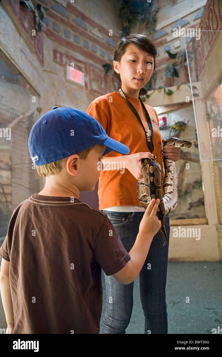 LA Eco Station is an environmental education and exotic wildlife rescue ...