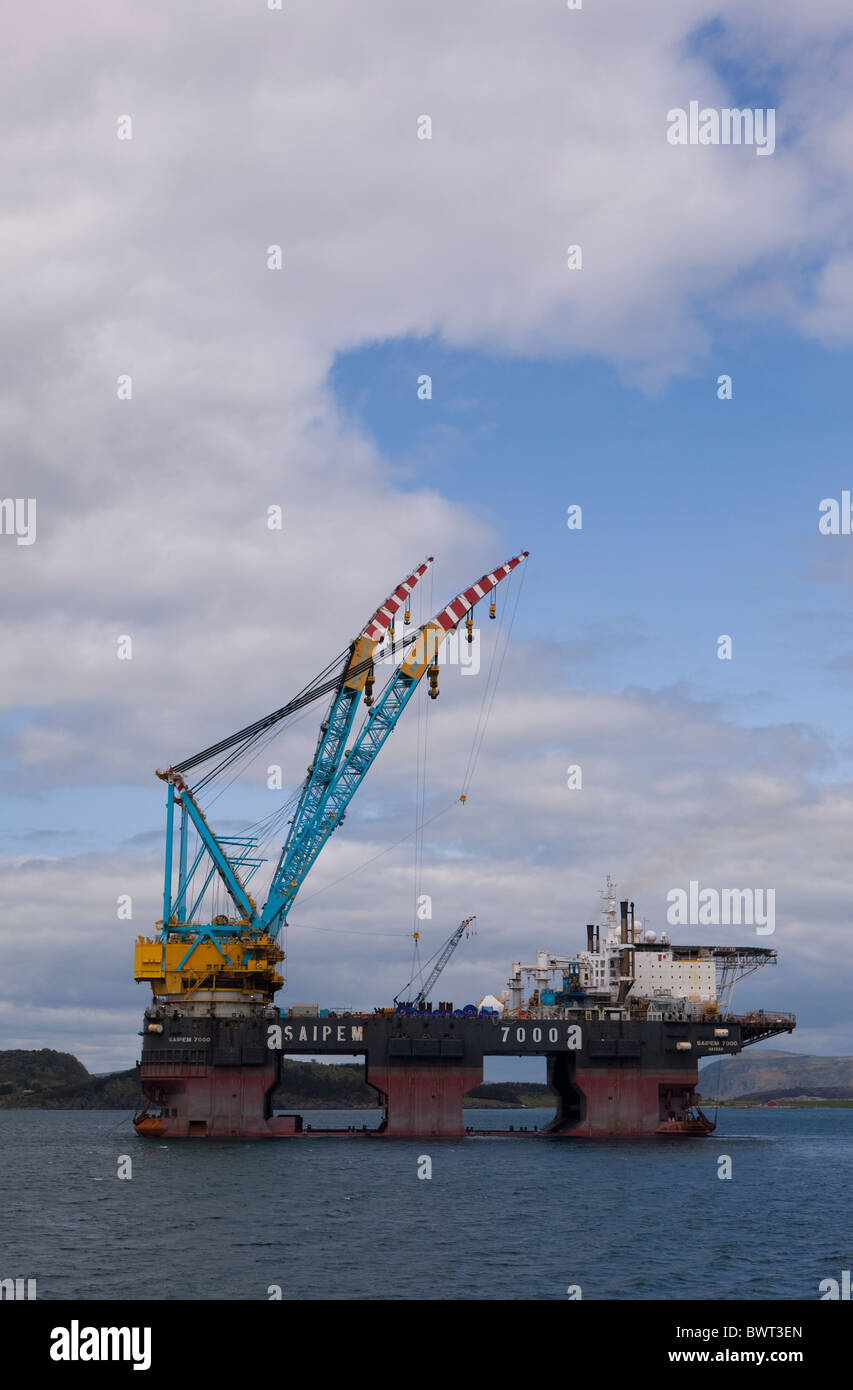 Saipem 7000, the giant floating crane, near Stavanger, Norway Stock ...