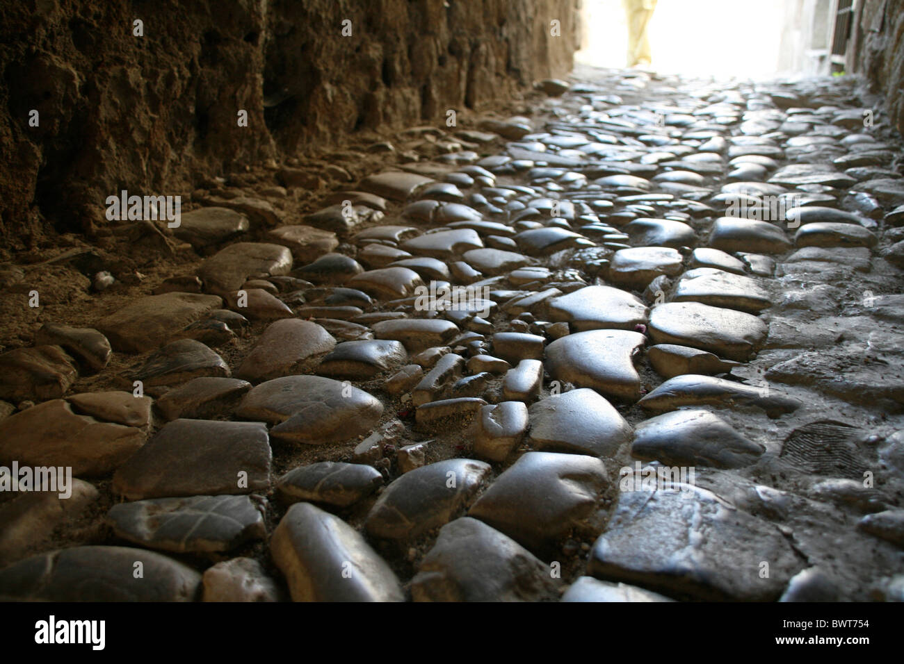 detail of cobbled street in alley way Stock Photo - Alamy