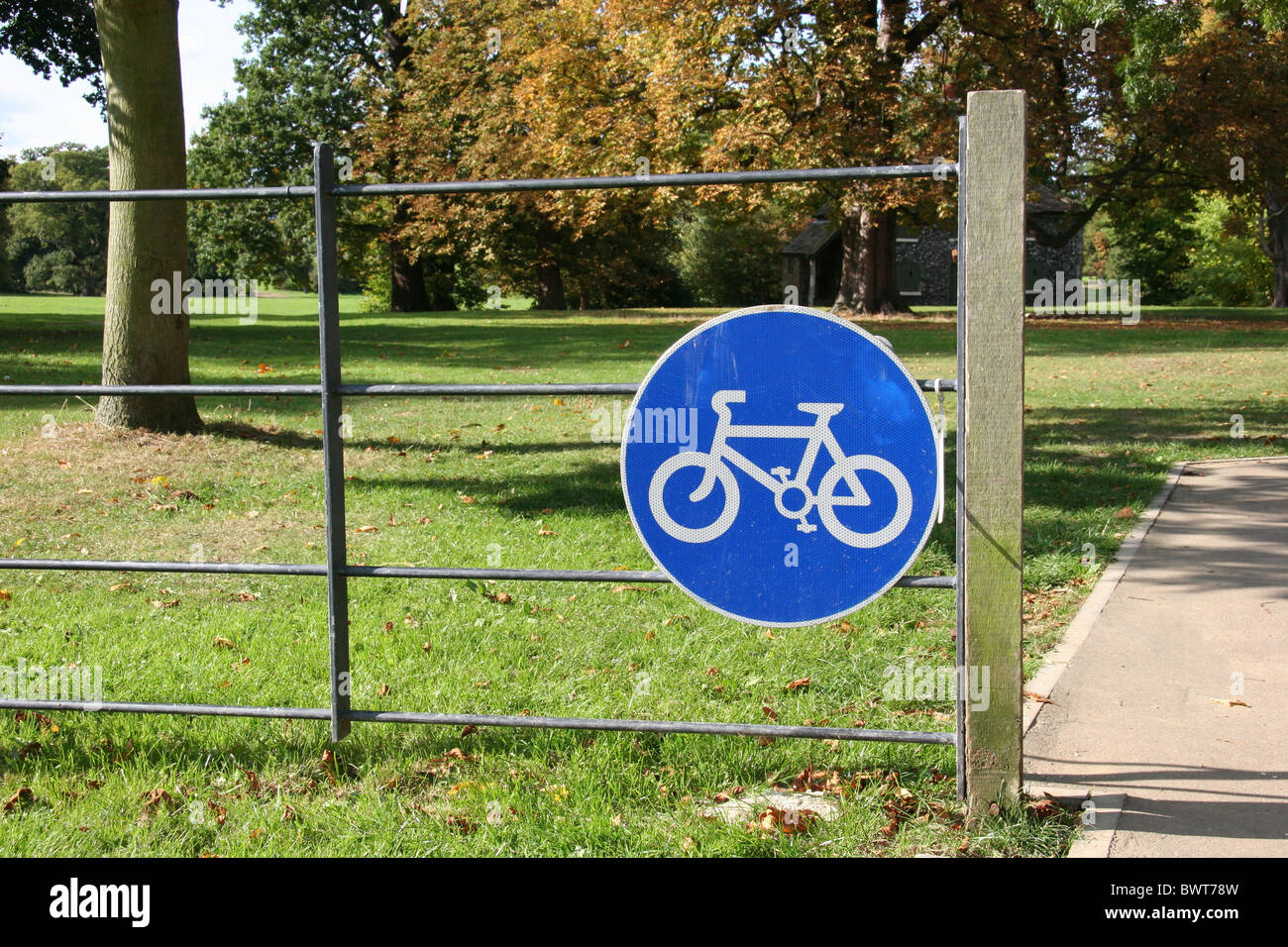 Bike on gate hi-res stock photography and images - Alamy