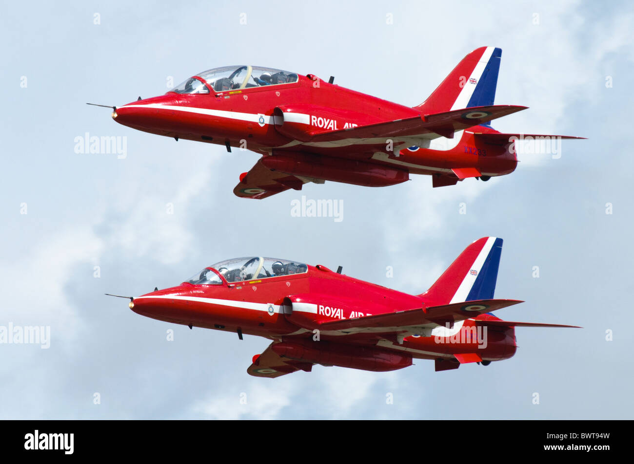 Red arrows hi-res stock photography and images - Alamy