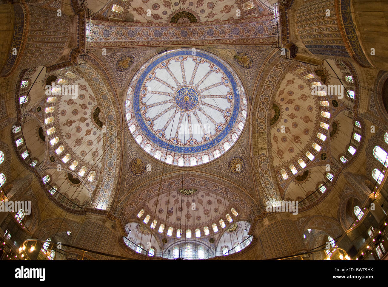 Blue mosque dome hi-res stock photography and images - Alamy