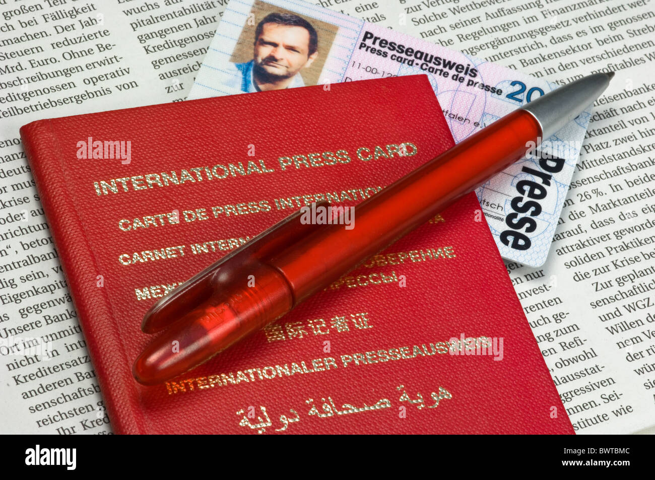 International press card Stock Photo - Alamy