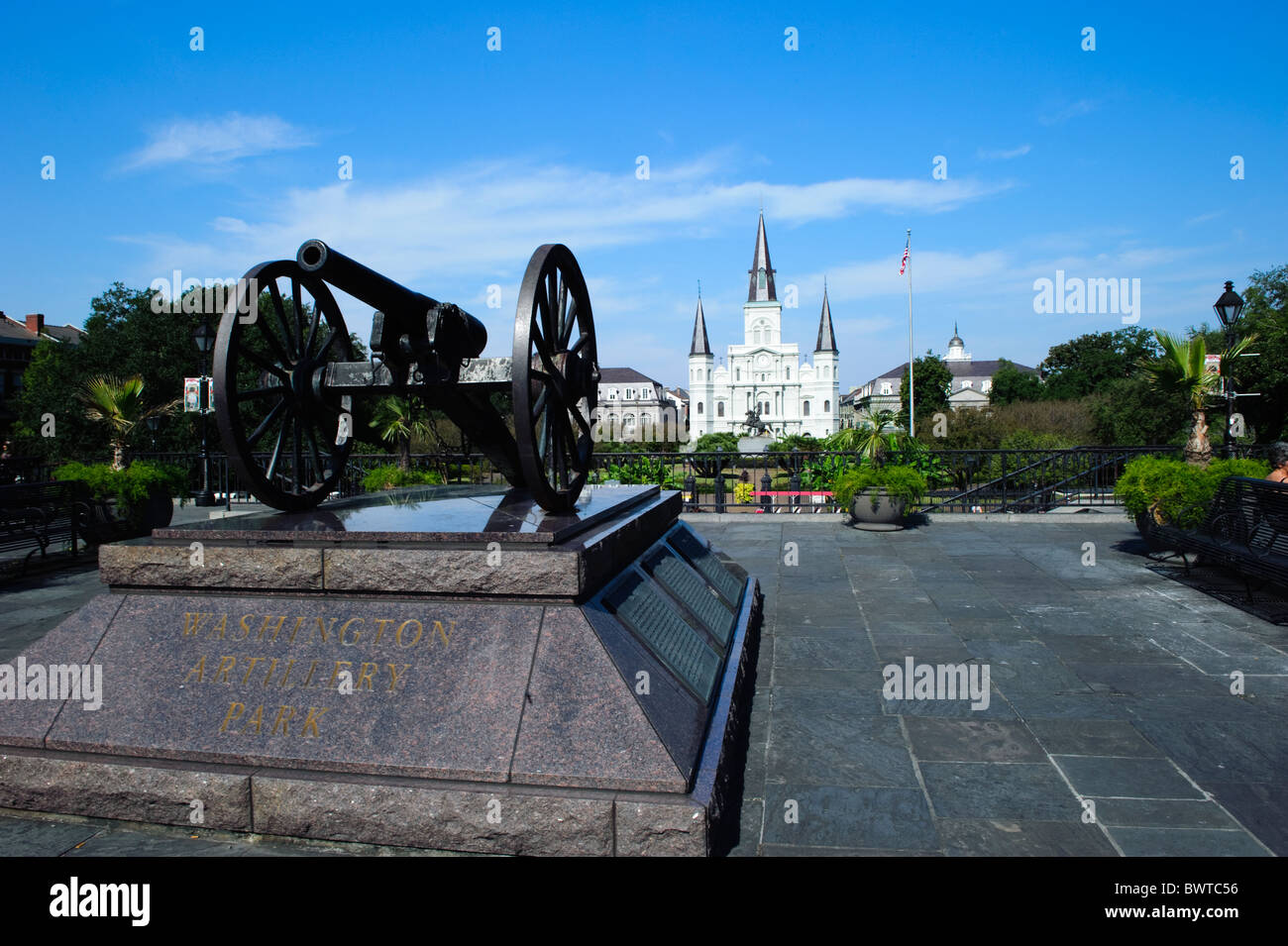 Canon square hi-res stock photography and images - Alamy