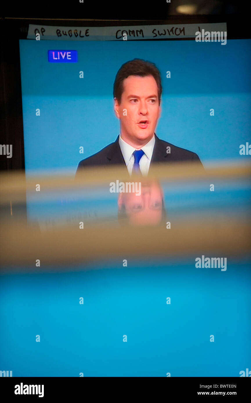 Bbc monitors hi-res stock photography and images - Alamy