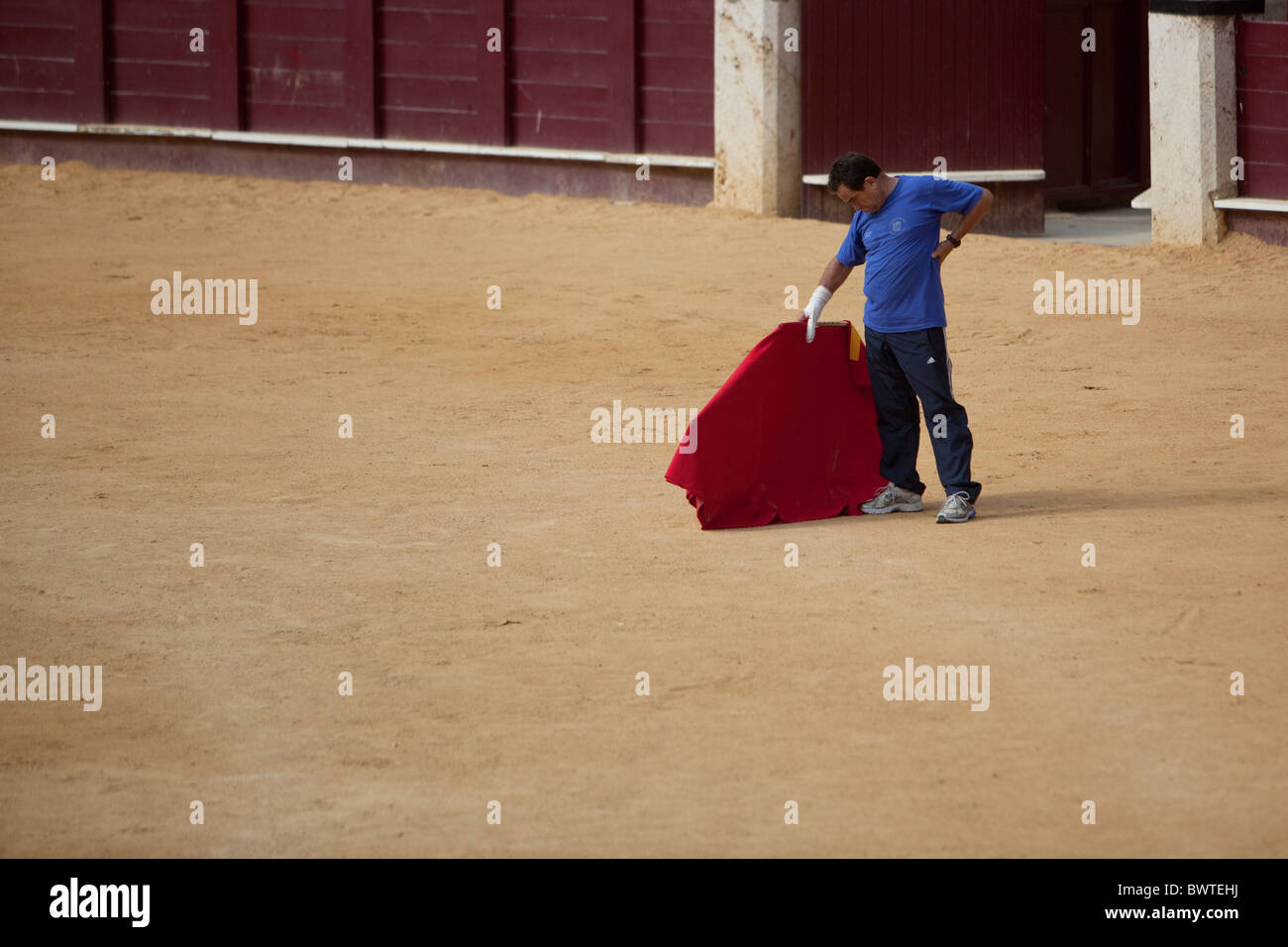 Bull fighter hi-res stock photography and images - Alamy