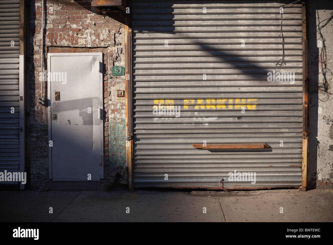 Closed metal shutters hi-res stock photography and images - Alamy