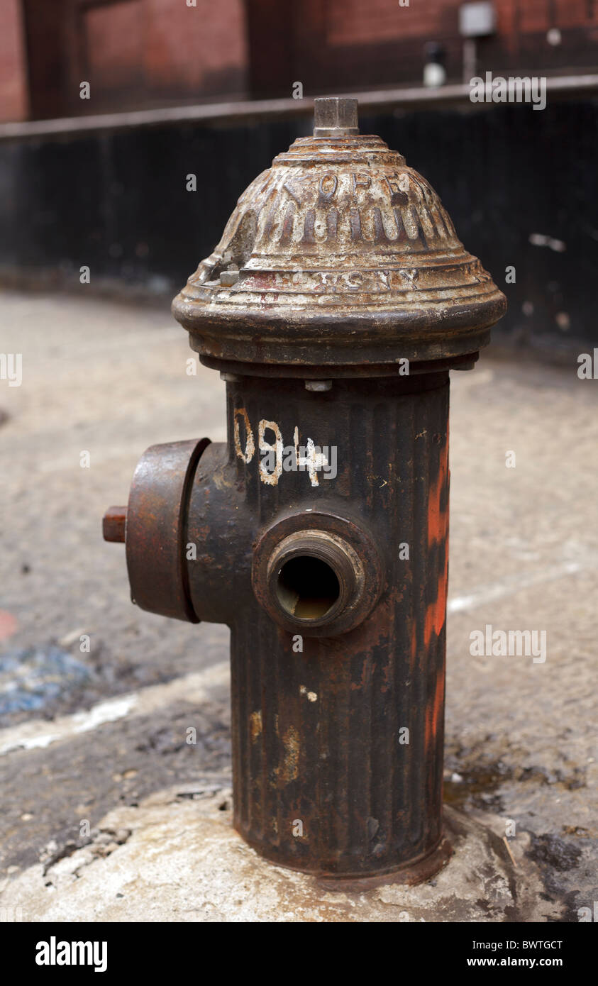 Fire hydrant in New York Stock Photo - Alamy
